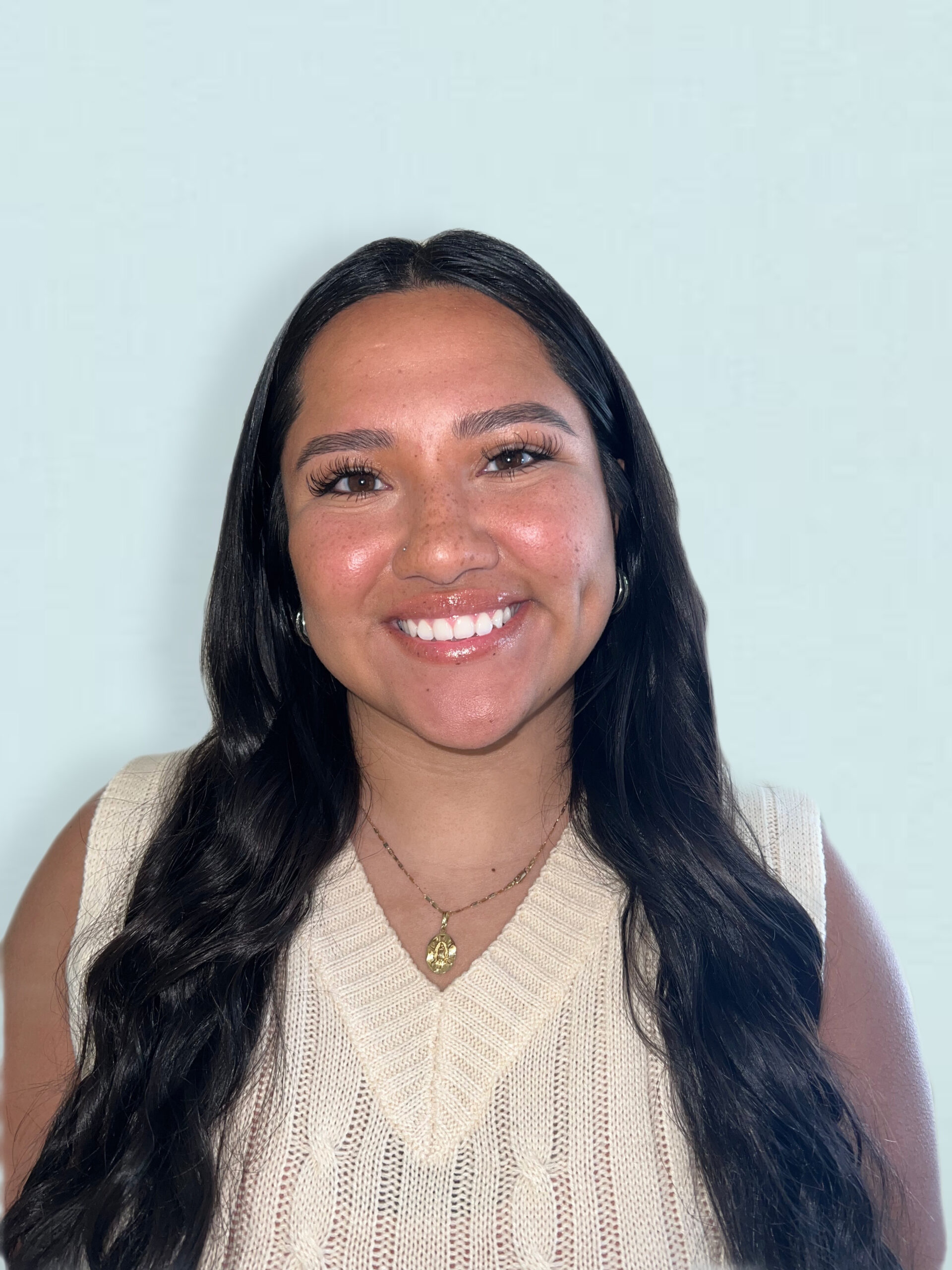 Mitzi Colin Lopez, Author at Revolution English